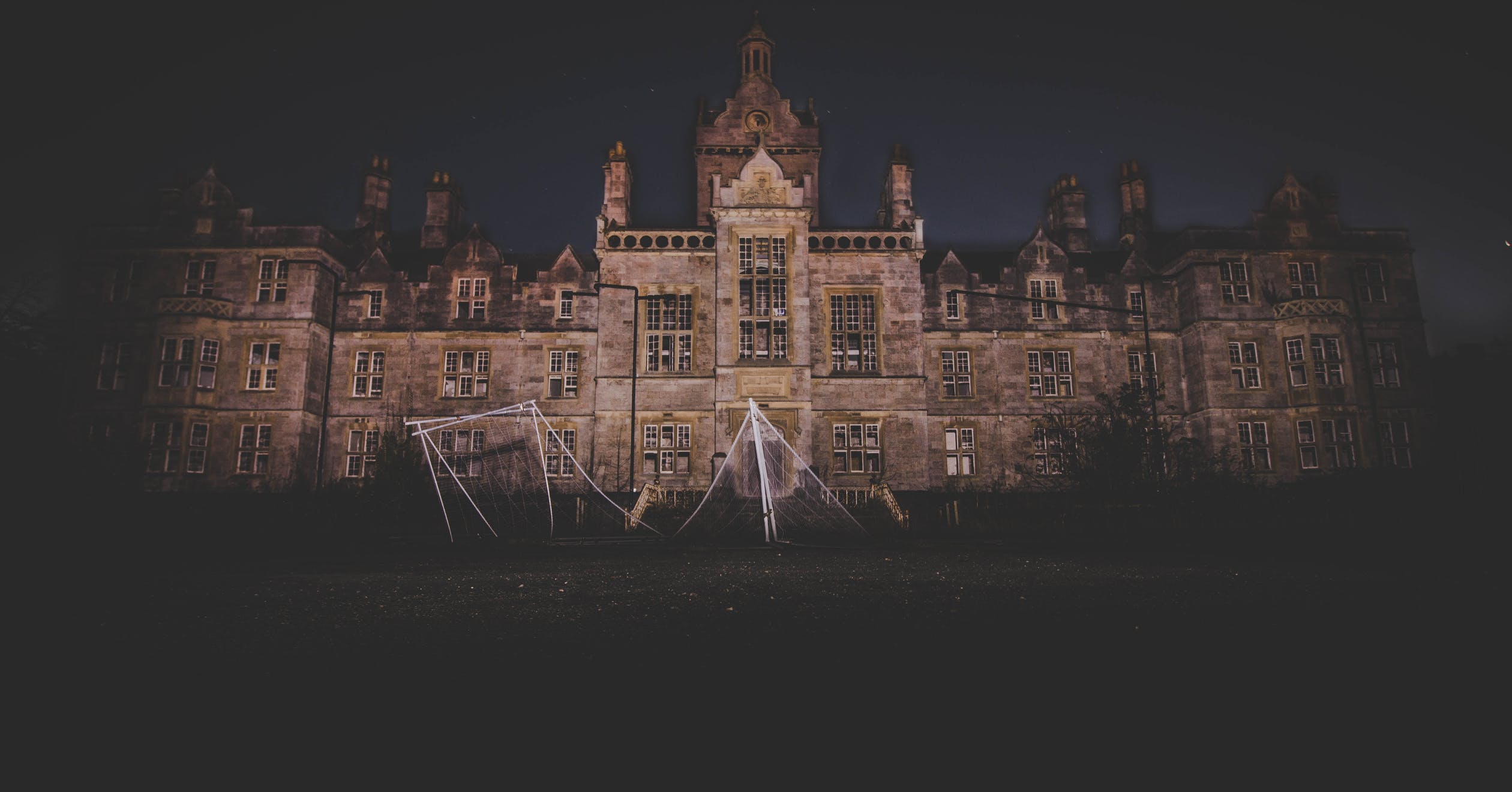Do You Have The Guts To Visit These Haunted Tourist Sites? - Given Us